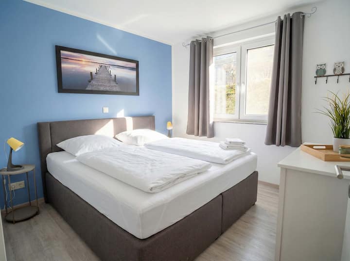 Apartment Am Waldsee | Sauna, Whirlpool & Balkon - Monreal