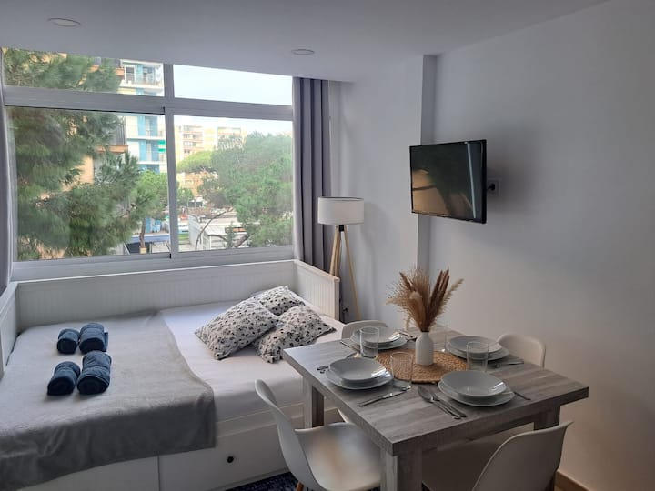 Studio-appartement Avec Piscine à Blanes - Blanes
