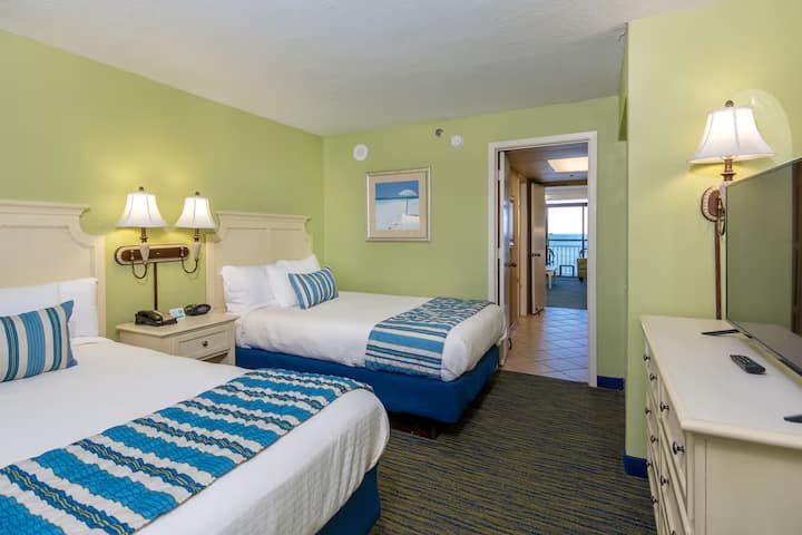 2 Beachside Double Suites | Pool, 1.2 Mi Broadway - Myrtle Beach, SC