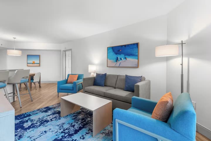 2 Breezy Oceanfront Rooms On Myrtlebeach Boardwalk - Myrtle Beach