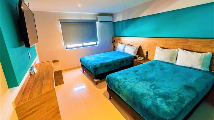 Group-friendly 4-trendy Room Coastal Haven - Mazatlán
