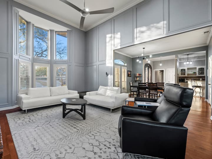 Laurel Lane Oasis | Pool Retreat Near Fifa - Bedford, TX