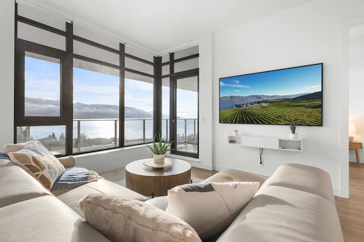 Top-floor Lake View Penthouse | Vue At Aqua - Kelowna
