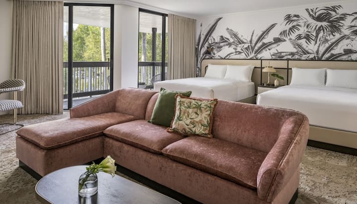 2 Peaceful Suites Close To The Gardens Mall - West Palm Beach, FL