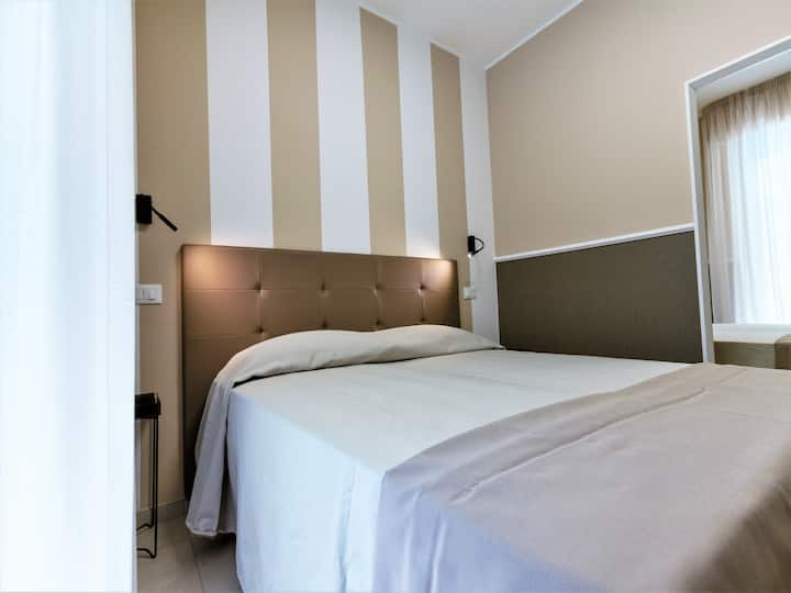 Alba Adriatica&nbsp;: éVasion Au Bord De La Piscine - Alba Adriatica