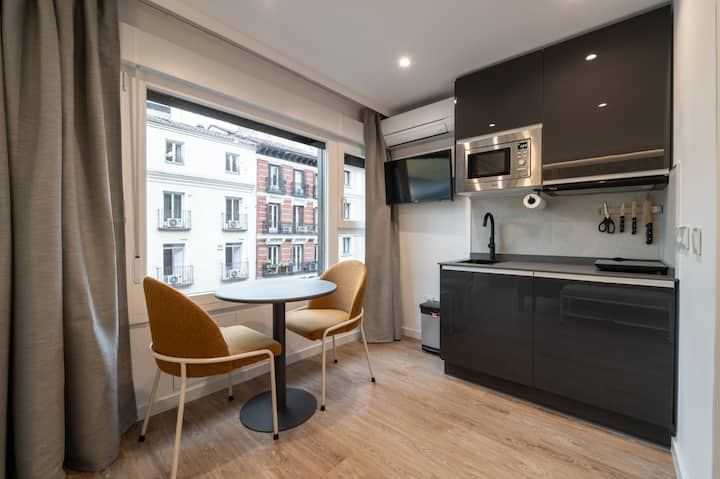 302 — Sb20 Boutique Studios | 1br | 1ba | W/k - Madrid