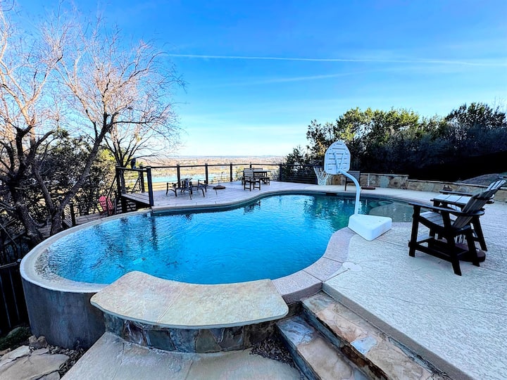 Lux Hilltop Hsb- Pool, Lake-view, Games, Theatre - Marble Falls, TX