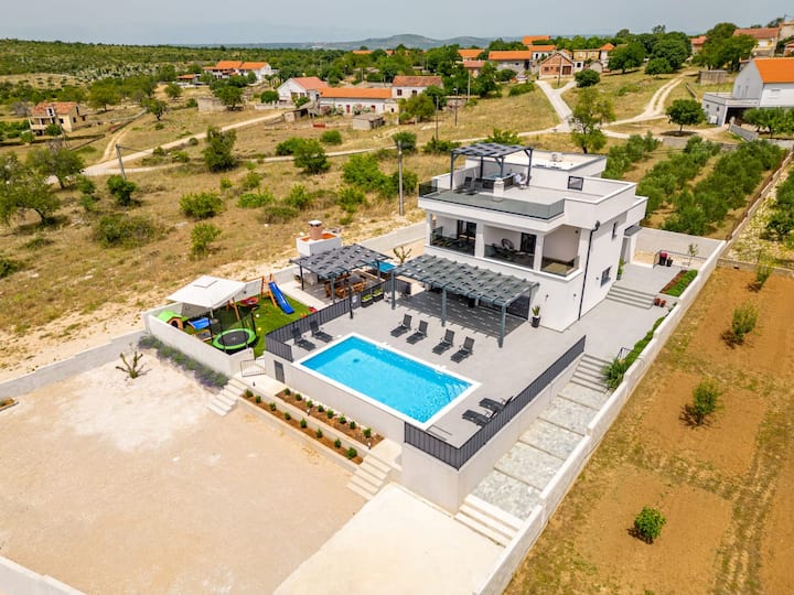 Villa Katarina With Pool And Jacuzzi - Biograd na Moru