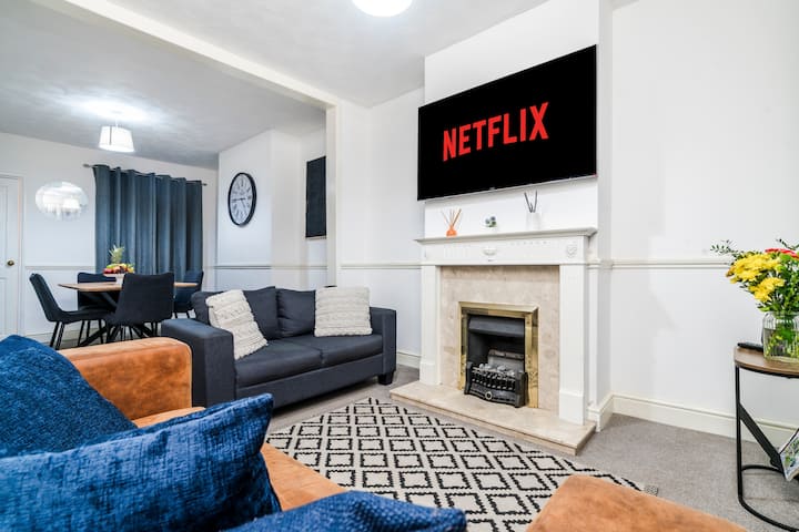 2 Bedroom · 5 Single Beds · Wifi - Northampton