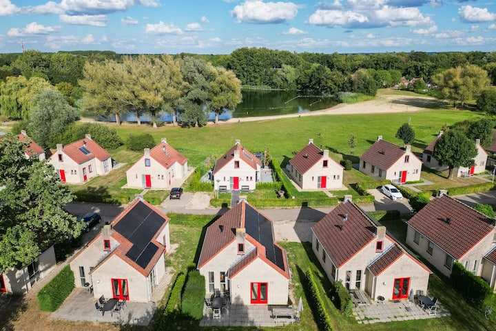 6 - Persoons Lake Area 18 Bungalow - Wijchen