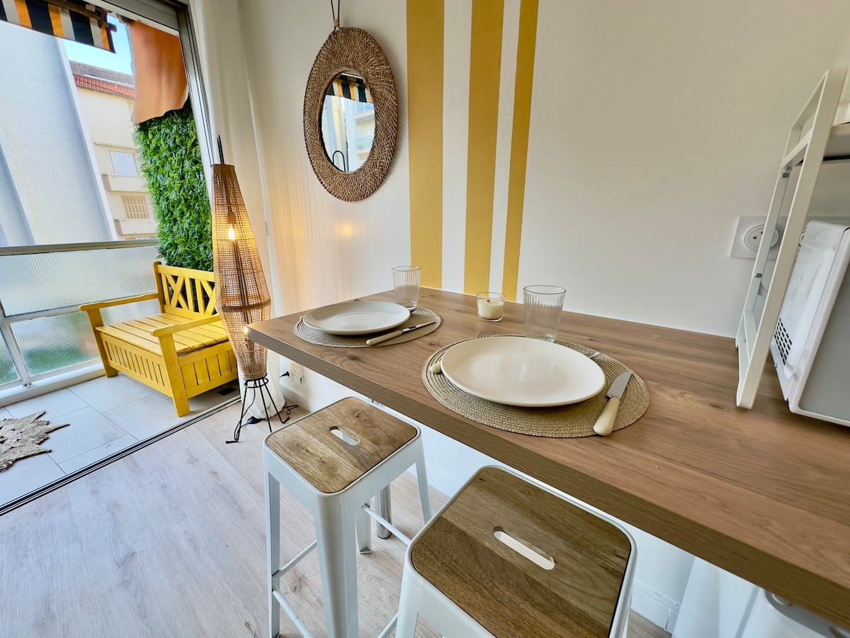 Saffron Shimmer - Apartments for Rent in Nice, Provence-Alpes-Côte d ...