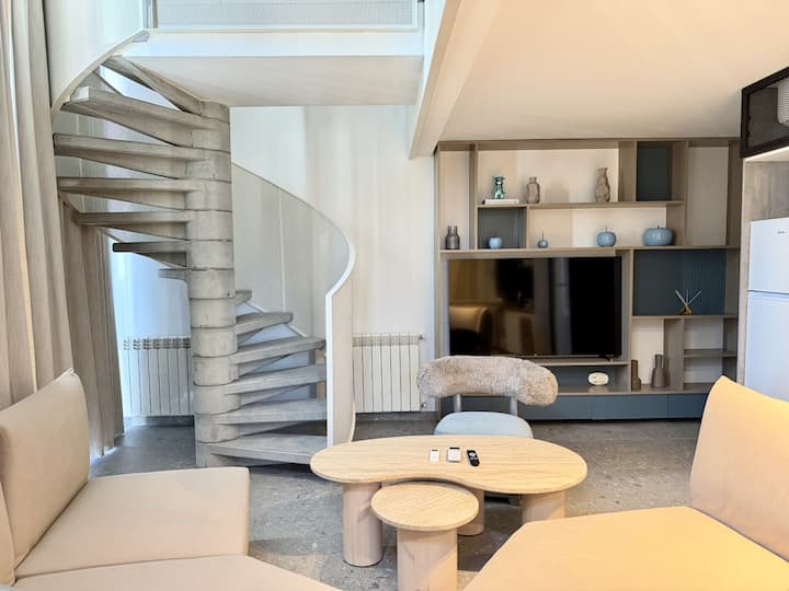 Retro 6c, 1-br Loft In Gemmayze - Beirut