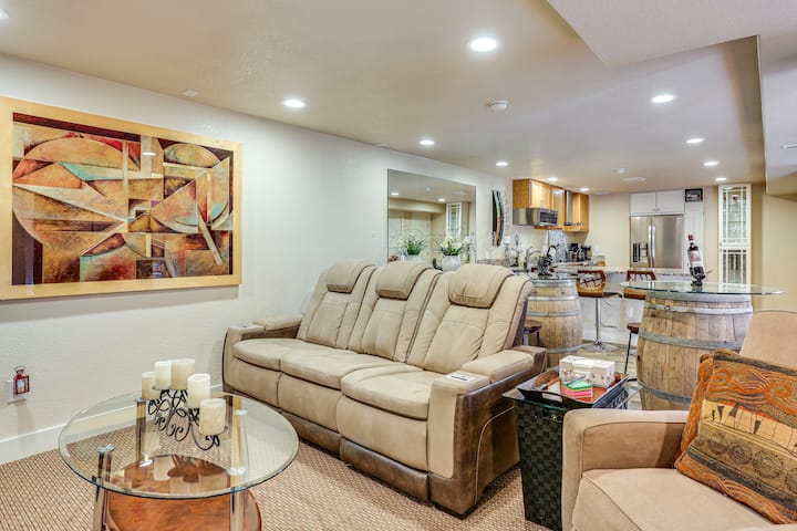 Group Getaway 3 Mi To Cherry Creek State Park! - Aurora, CO