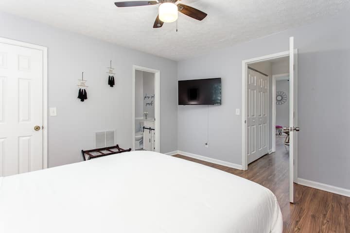 Bedroom Near Smyrna - Smyrna, GA