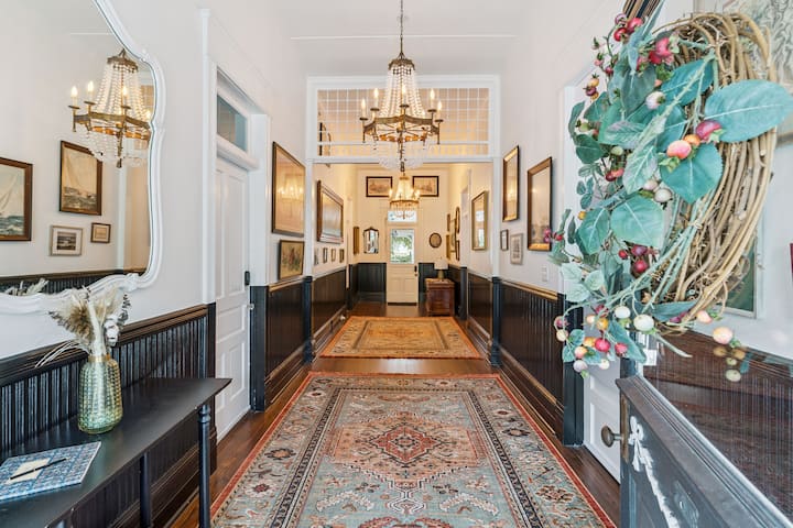 The Hawthorne House / Pet-friendly - Brunswick, GA