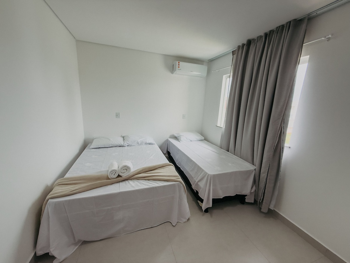 Appartement de 3 chambres face à la plage de Mutá, avec piscine ...