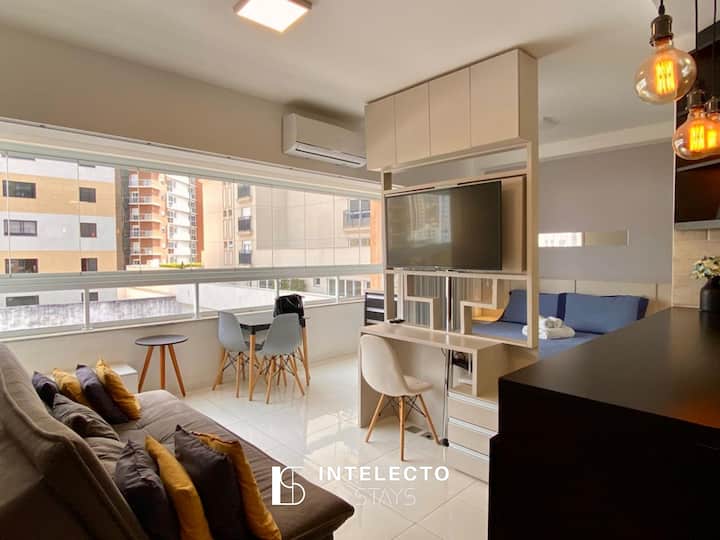 Living 403 •Central, Vista Top E Super Confortável - Brazil