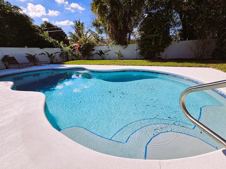 Modern Pool Home- 35th Ave - Vero Beach, FL