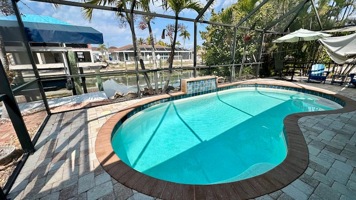 Jefferson Beach Escape - Waterfront Paradise - Fort Myers Beach, FL