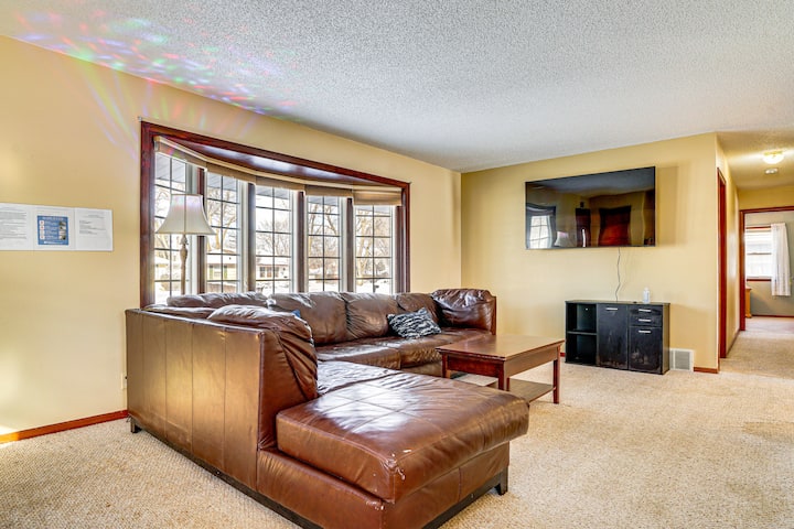 12 Mi To St Paul: Pet-friendly Home W/ Backyard - Hastings, MN