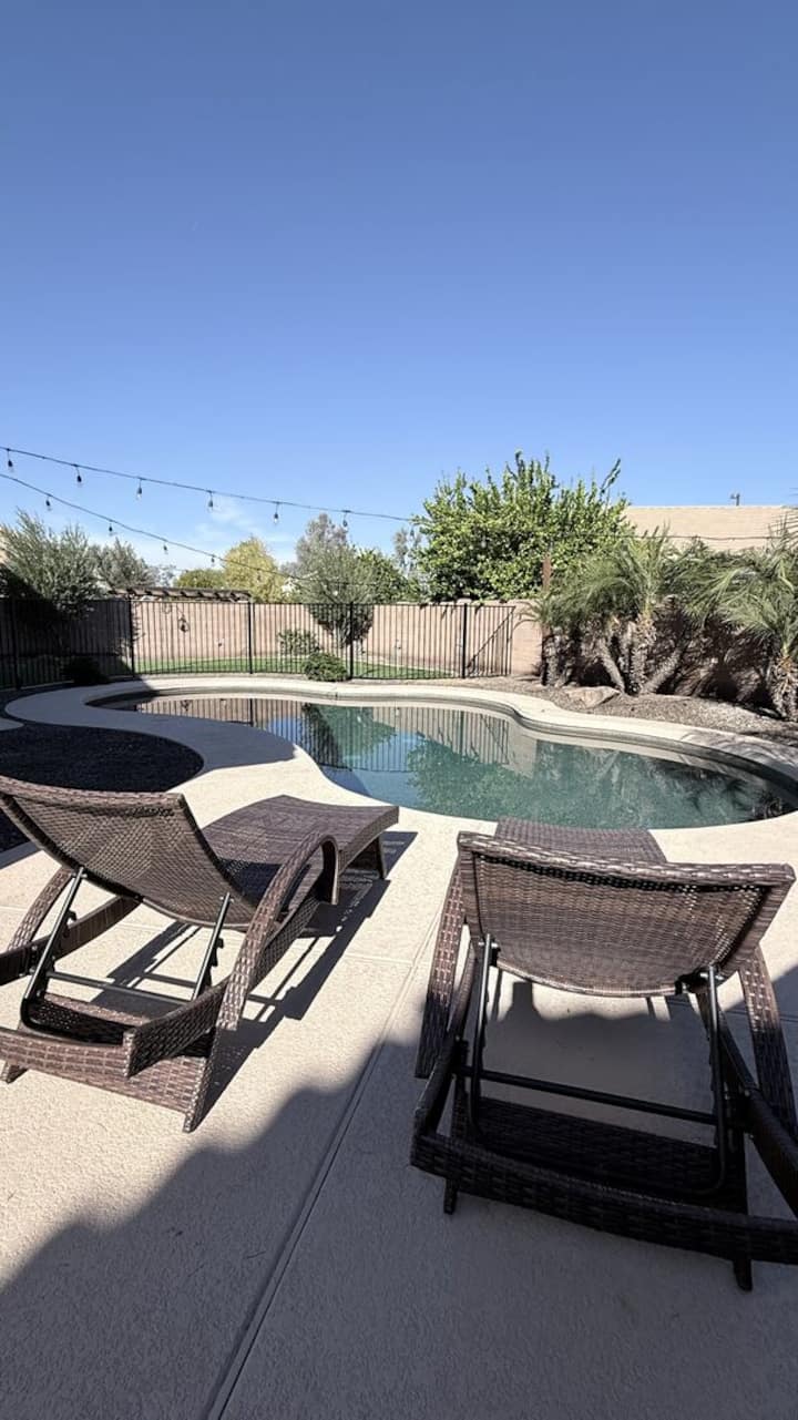 Pvt Heated Pool, Putting Green, Grill, Game Room - Queen Creek, AZ