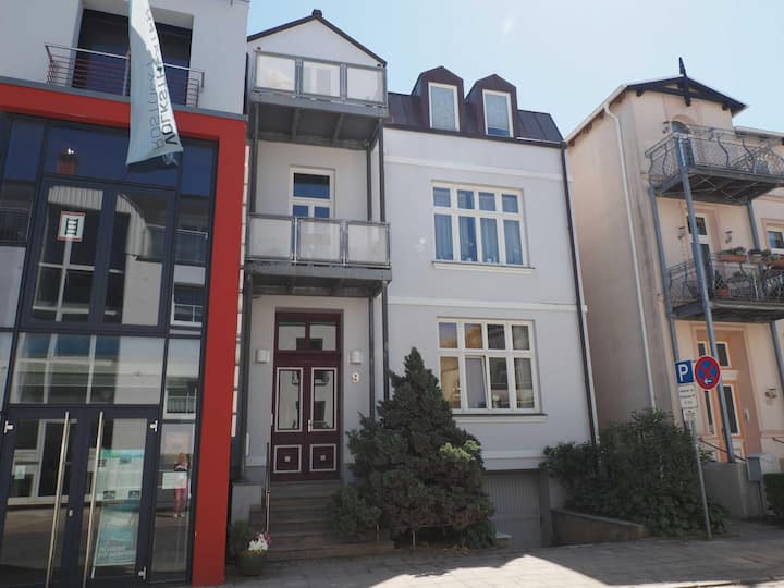 Haus Karzenburg Fewo 2 - Rostock