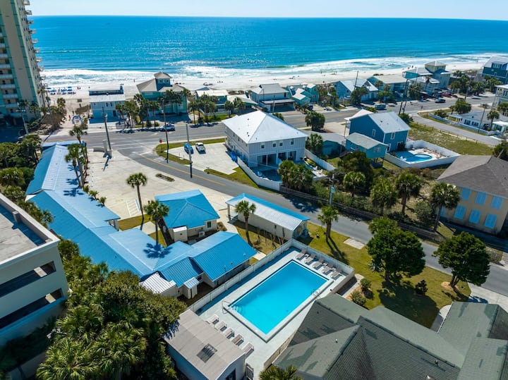 Modern Remodeled Hotel 200ft From Beach W/ Pool-14 - Panama City Beach, FL