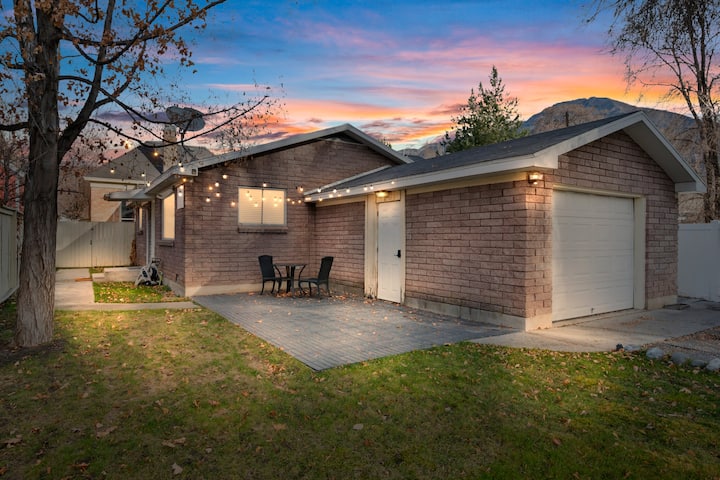 Downtown Provo Mid-century Modern Hideaway - Provo, UT