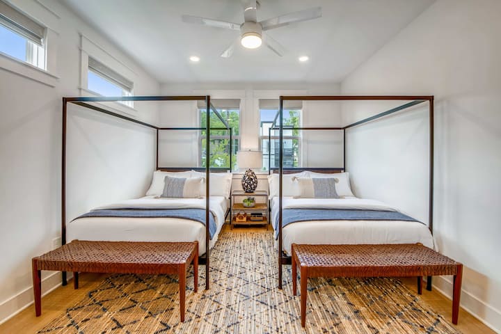 Two Beautiful Luxury Renovations, Near Downtown - Nashville, TN
