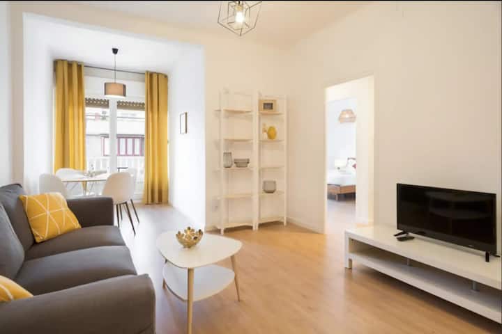 Bright Apartment Near The Sagrada Familia - Barcelona