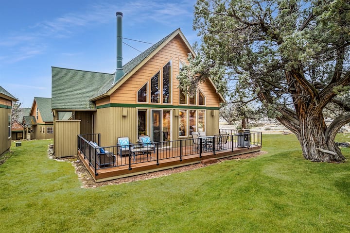 Eagle Crest Retreat On Golf Course, Private W/view - Redmond, OR