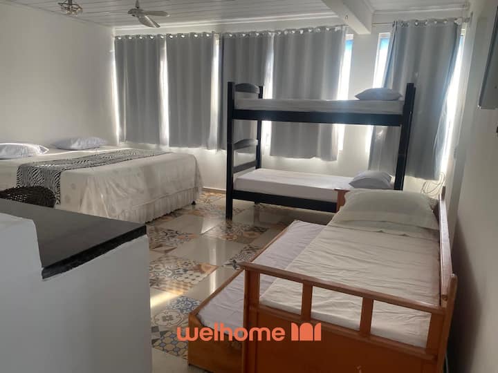 Suite Com Ar- Condicionado Em Guriri Com Piscina - São Mateus