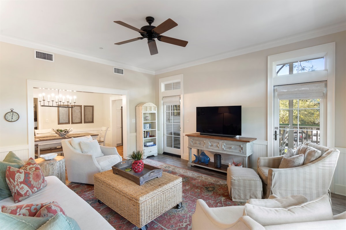 Condo de plage en aquarelle | À distance de marche du club de plage ...