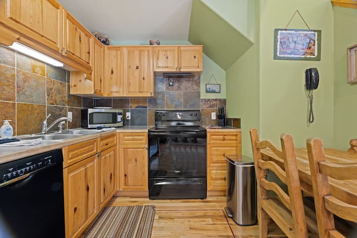Fall River Condo Fireplace Close To Rmnp - Estes Park, CO