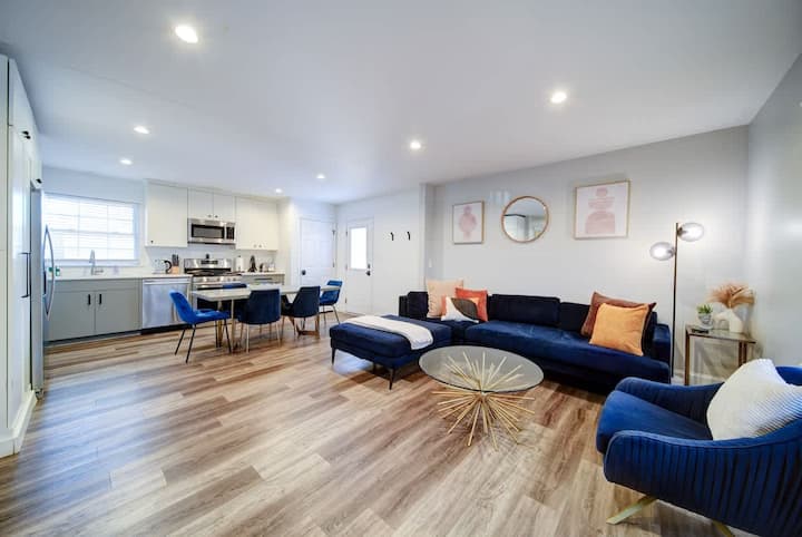 Bright & Modern 4br Home In Charlotte - Stonehaven - Charlotte