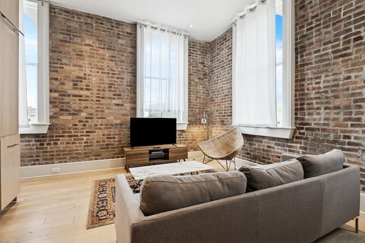 Historic Schoolhouse 1br Apartment Near Umc | Park - Nueva Orleans, LA
