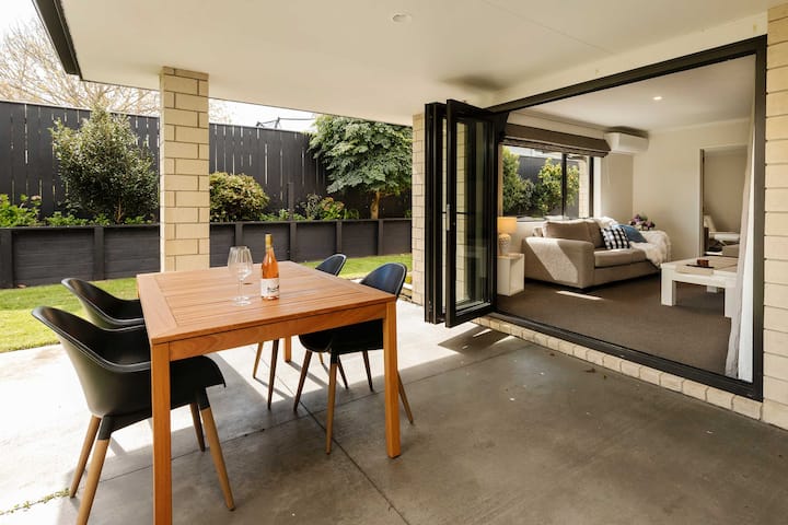 Strandon Coastal Townhouse - New Plymouth - New Plymouth