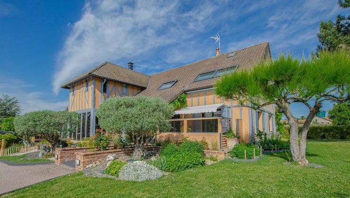 Vue Sur Le Lac - Lac d'Orient