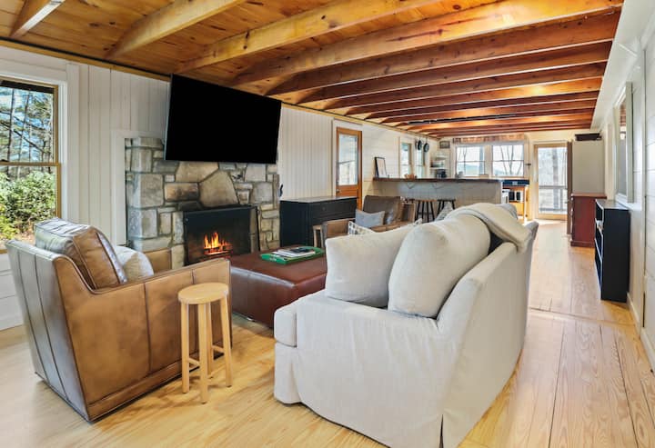 Sky Ranch By The Sunshine Collective - Cashiers, NC