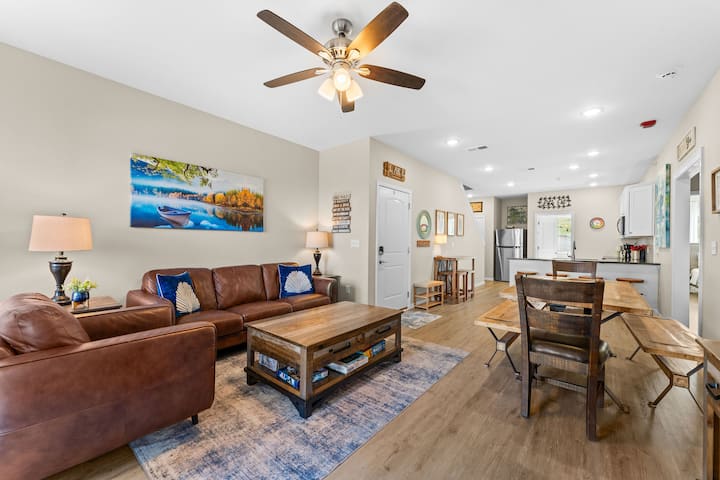 Early Spring In Branson | Cozy Stay Near The Strip - Branson, MO