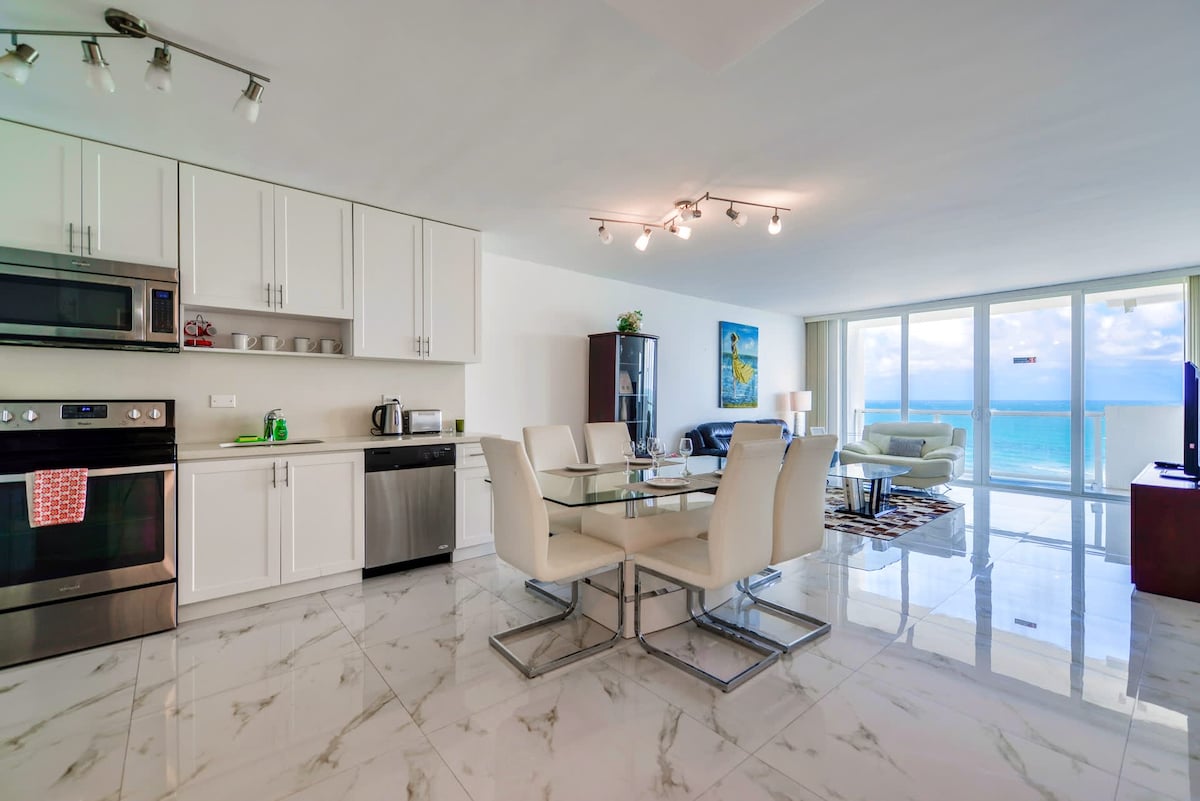 Impresionante frente al mar | A pasos de la playa - Deptos. en complejo ...