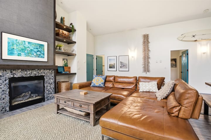 Cedarlight House- New, Hot Tub, Firepit, Od Shower - Tofino