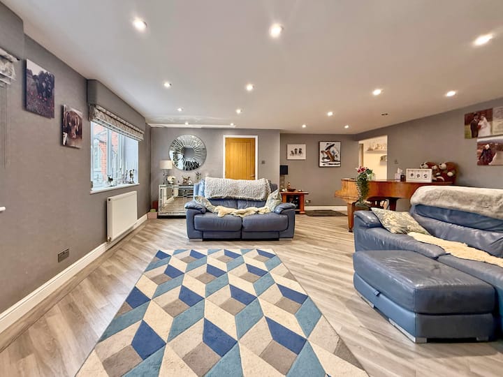 Charming 3 Bedroom House In Chelmsford - Chelmsford