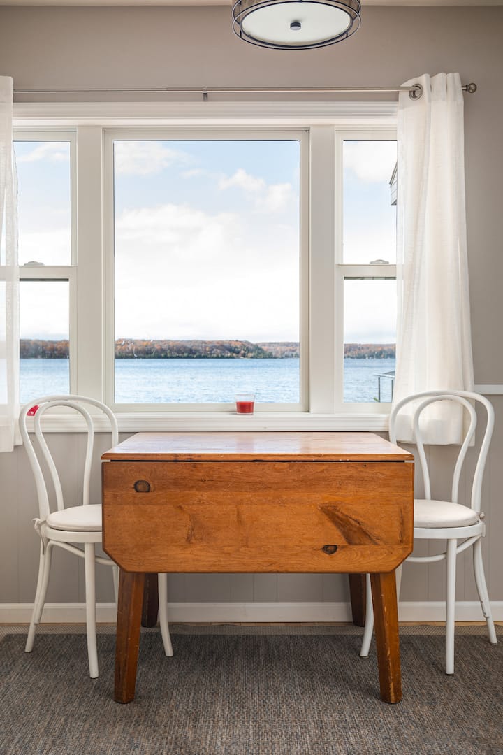 Agua Bella On Crystal Lake - Honor, MI