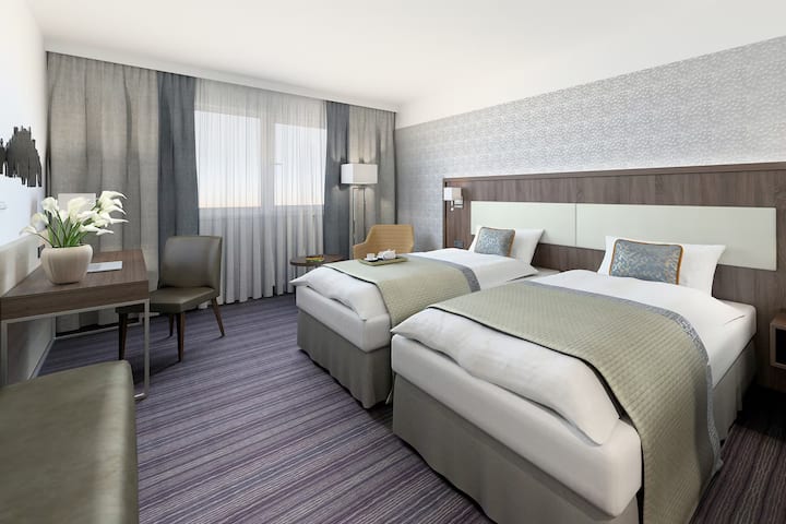 Comfort Twin | Wyndham Salzburg | City Retreat - Salzburg