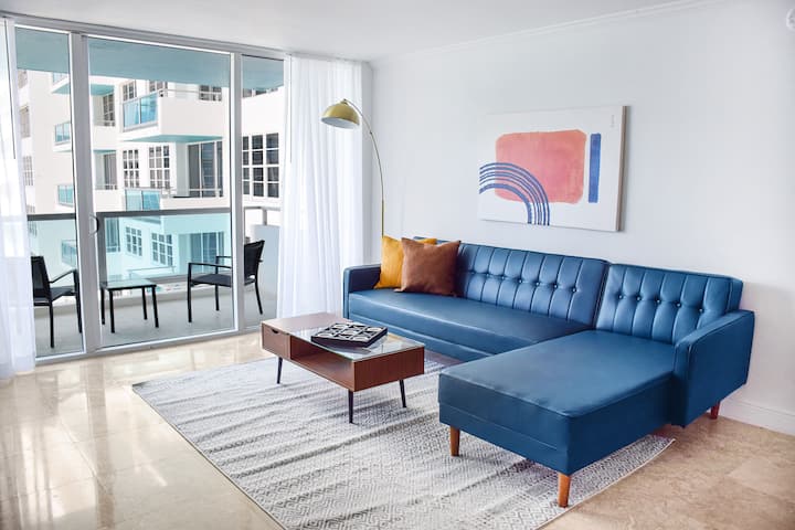 Ultimate Beachfront Living | Suite W/ Views & Pool - Miami Beach