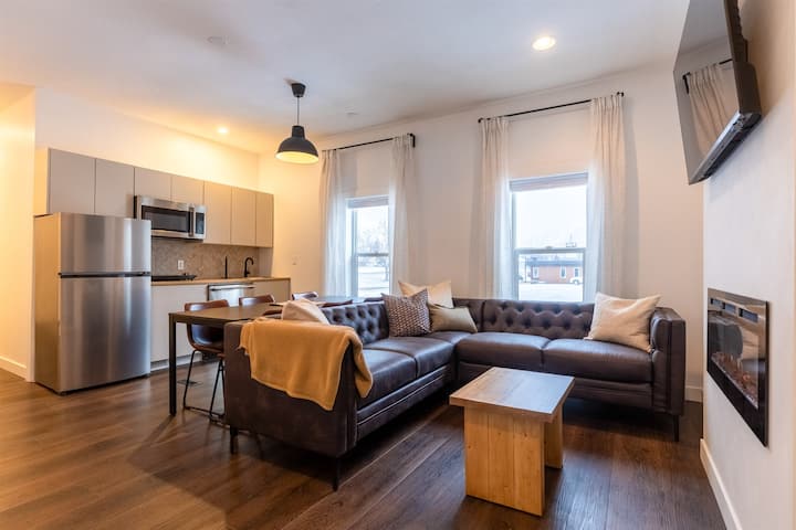 Spacious 4br Retreat | Steps To Downtown Fernie - Fernie