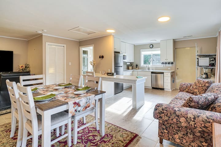 West Knoxville Area! Single-level Home Near Dtwn - Knoxville, TN