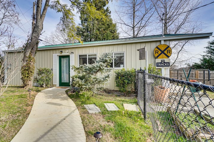 West Knoxville Area! Single-level Home Near Dtwn - Knoxville, TN