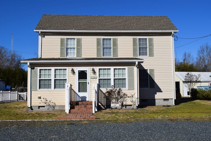 On Island Time-close To Town, Quiet Location, - Chincoteague, VA